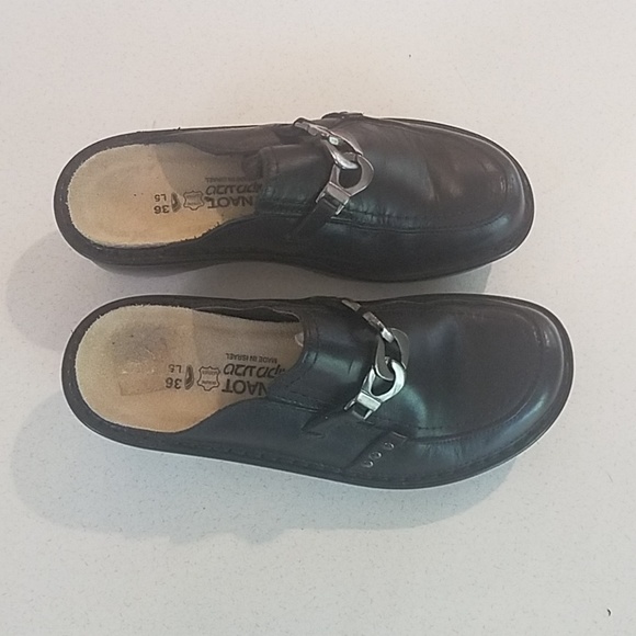 Naot | Shoes | Naot Chain Detail Mules Sz 6 | Poshmark